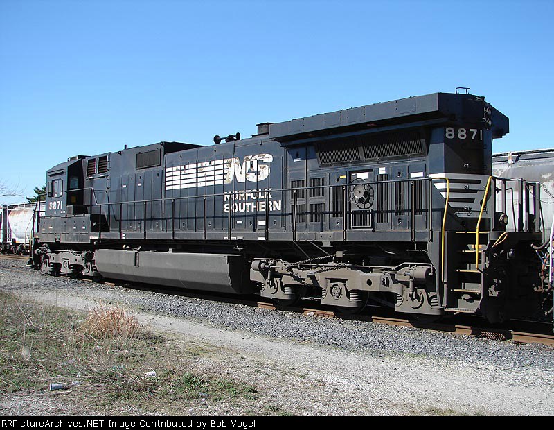 NS 8871